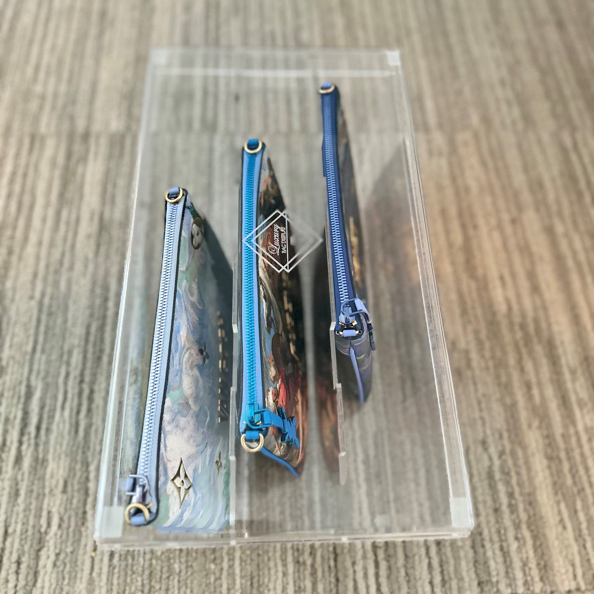 A2-Multi Display Case for Medium Purses, Wallets – Luxury Bag Display